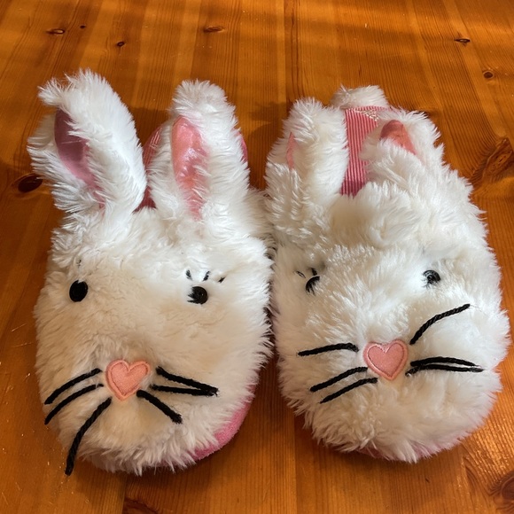 Nick & Nora | Shoes | Nick Nora Bunny Slippers Sz L 89 Heart Nose ...